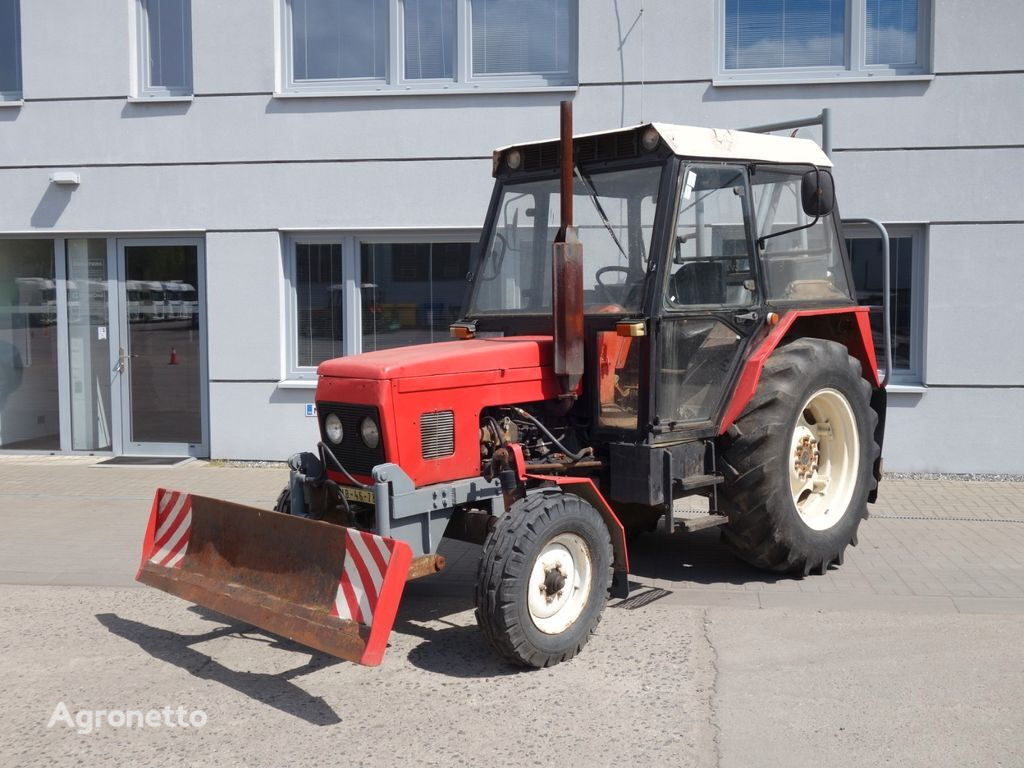 Zetor 7211 mit Winde traktor točkaš