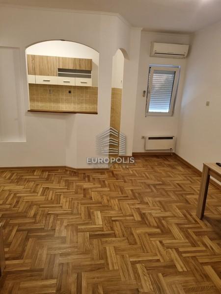 Mihajla Bandura, Dvosoban stan na prodaju, 54m2, 119.000€
