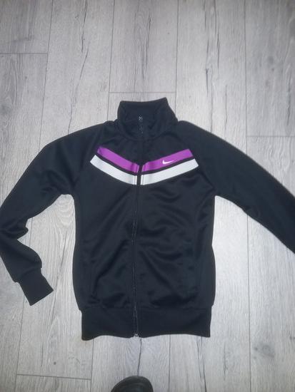 NIKE ODLICNA TRENERKA S 36 KAO NOVA