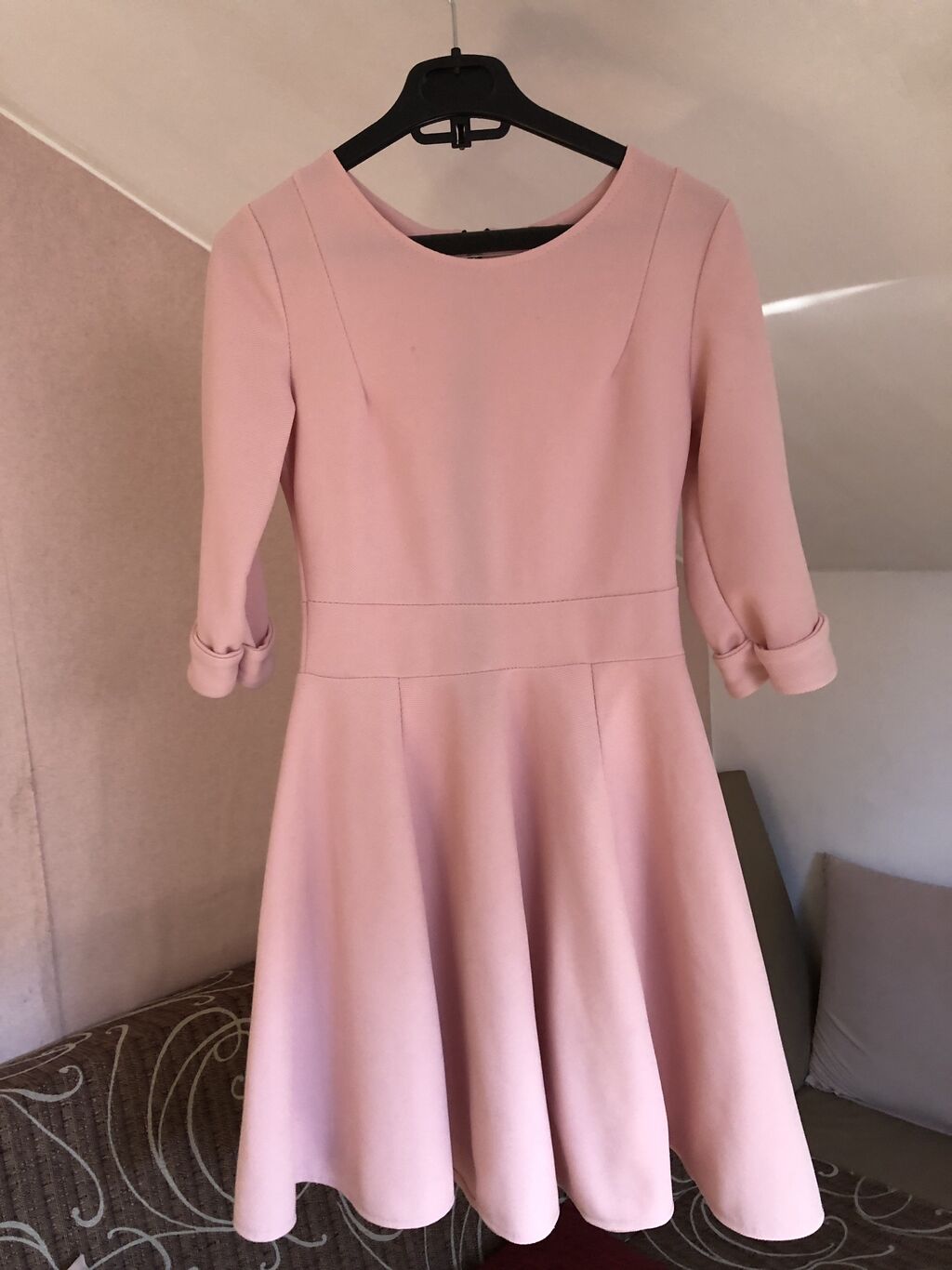 Roze haljina S veličina, 400 dinara
