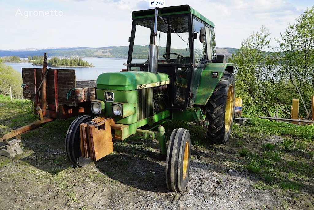 John Deere 2030 traktor točkaš