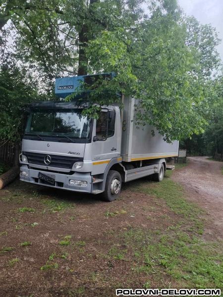 Mercedes Atego Svetla I Signalizacija