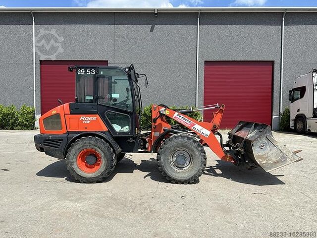 Punilac
Kubota R065W