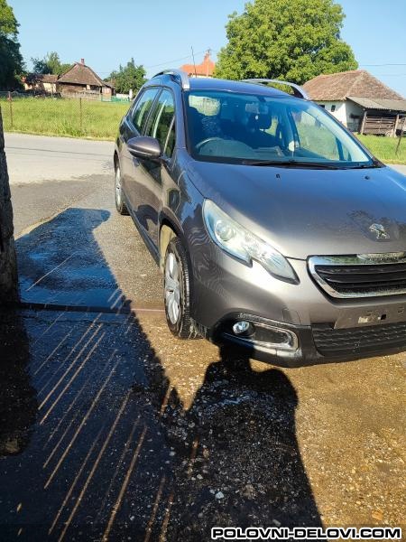 Peugeot 2008 1.4 EHDI Enterijer