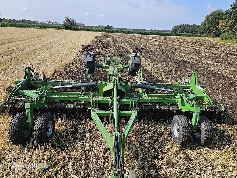 MD Scheibenegge BTH 600 auf Fahrwerk tanjirača