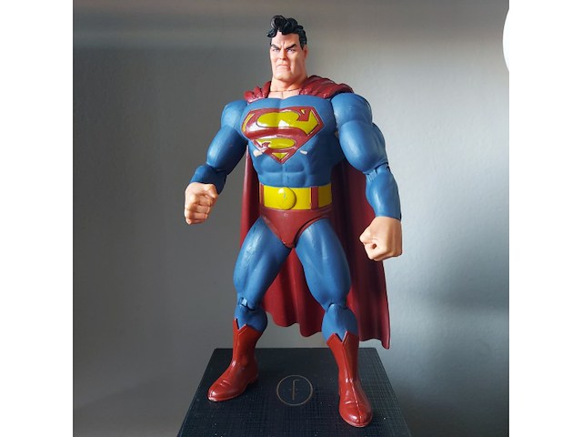 SUPERMAN 2004 god. Frank Miller Figura RETKO !!