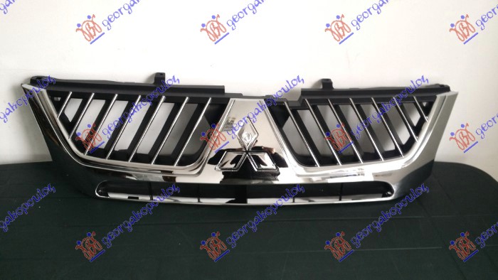 PVC MASKA HROM/CRNA (HROM OKVIR) 05- MITSUBISHI P/U L200 (2002-2006) (OEM: 7450A056ZA YT, 7450A056ZAYT)