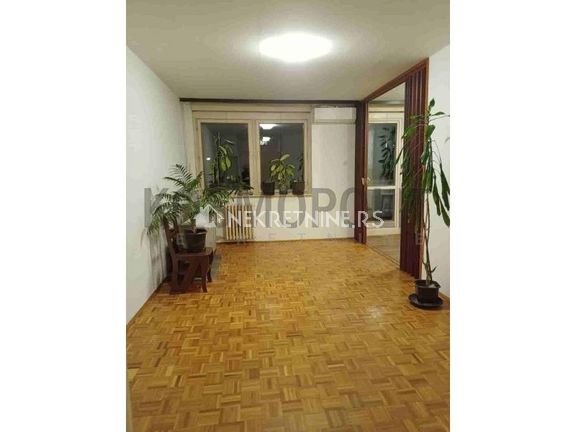 Voždovac, Saobraćajni fakultet, LJuba Vučkovića, 3.0, 81m2, 195000 EUR