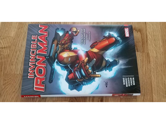 Invincible Iron Man by Bendis HC