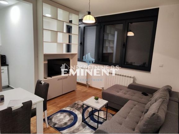 Vračar, Južni Bulevar, Vojvode Hrvoja, 1.0, 27m2, 600 EUR