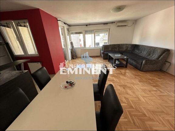 Zvezdara, Učiteljsko naselje, Gusinjska, 3.0, 101m2, 750 EUR