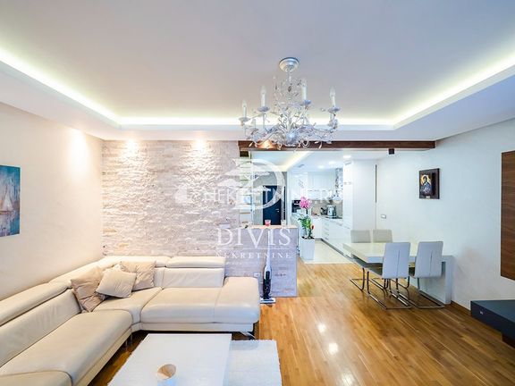 Milovana Šaranovića, kod Kumodraške 78m² Voždovac, Beograd