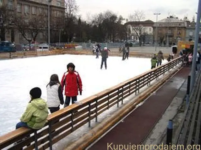 Cena na upit
Muska osoba potrebna za posao montaža klizališta sezonski. Beograd