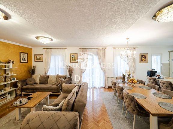 Bulevar JNA , Jajinci 500m² Voždovac, Beograd