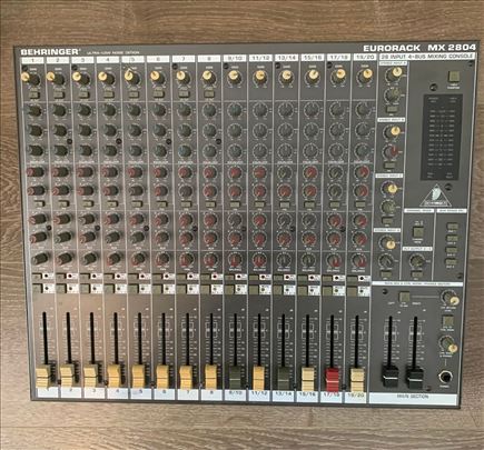 Behringer MX 2804 Mikseta