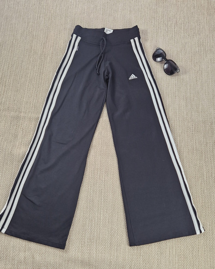 Adidas original zvonasta trenerka