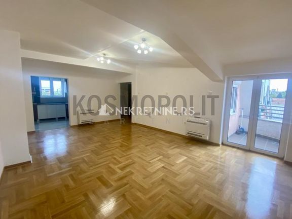 Gradska lokacija, Centar, Vojvode Radomira Putnika, 2.0, 60m2, 102000 EUR