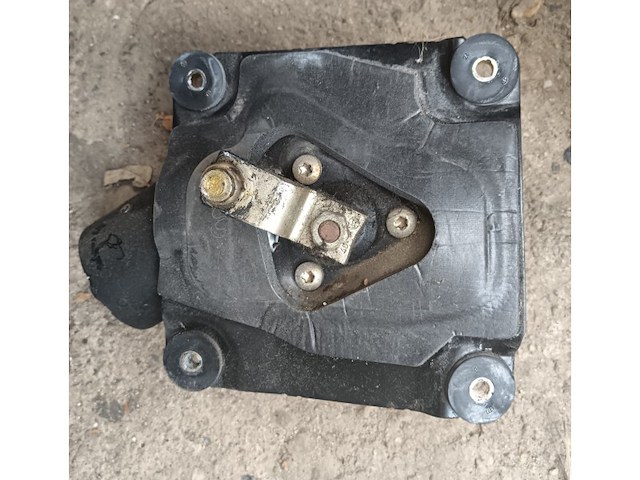 MOTOR PREDNJIH BRISACA VOLVO S 40