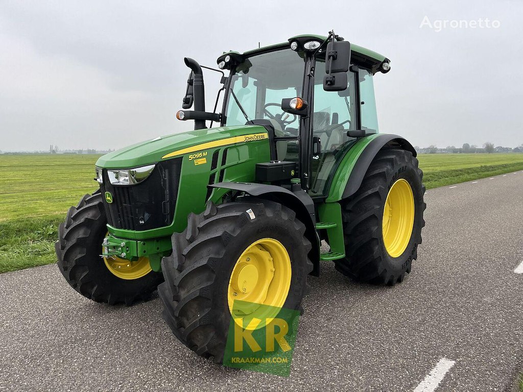 Novi John Deere 5095M traktor točkaš