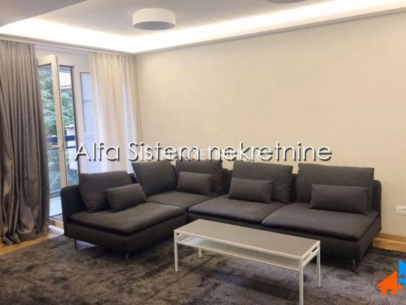 Vračar, Kalenić pijaca, 3.0 stan, 70m2, 1150 EUR, ID 35077