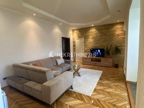 #46501, Izdavanje, Stan, HRAM, 1500 EUR