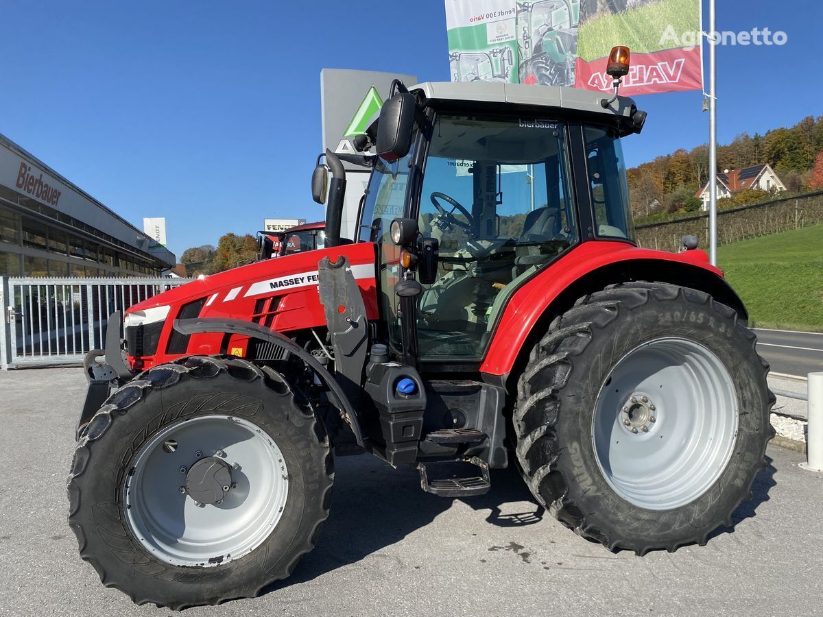 Massey Ferguson MF 5611 traktor točkaš