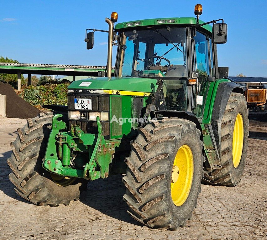 John Deere 6810 traktor točkaš