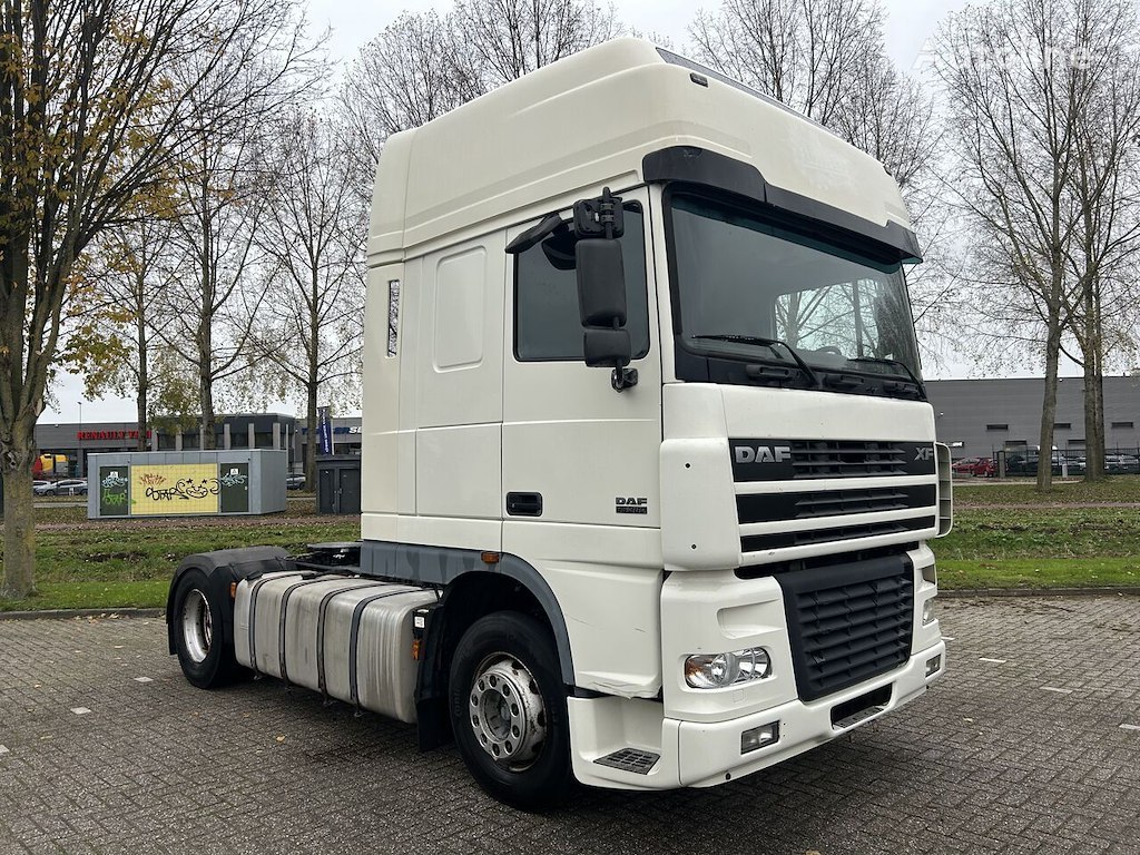 DAF XF 95 380 EURO 3 tegljač