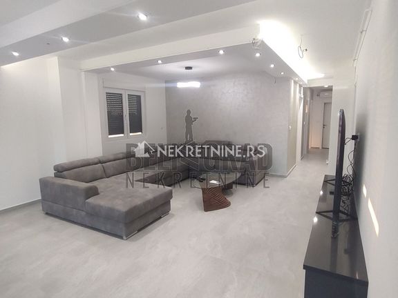 Penthouse sa najlepšim pogledom u Pančevu, kompletno opremljen