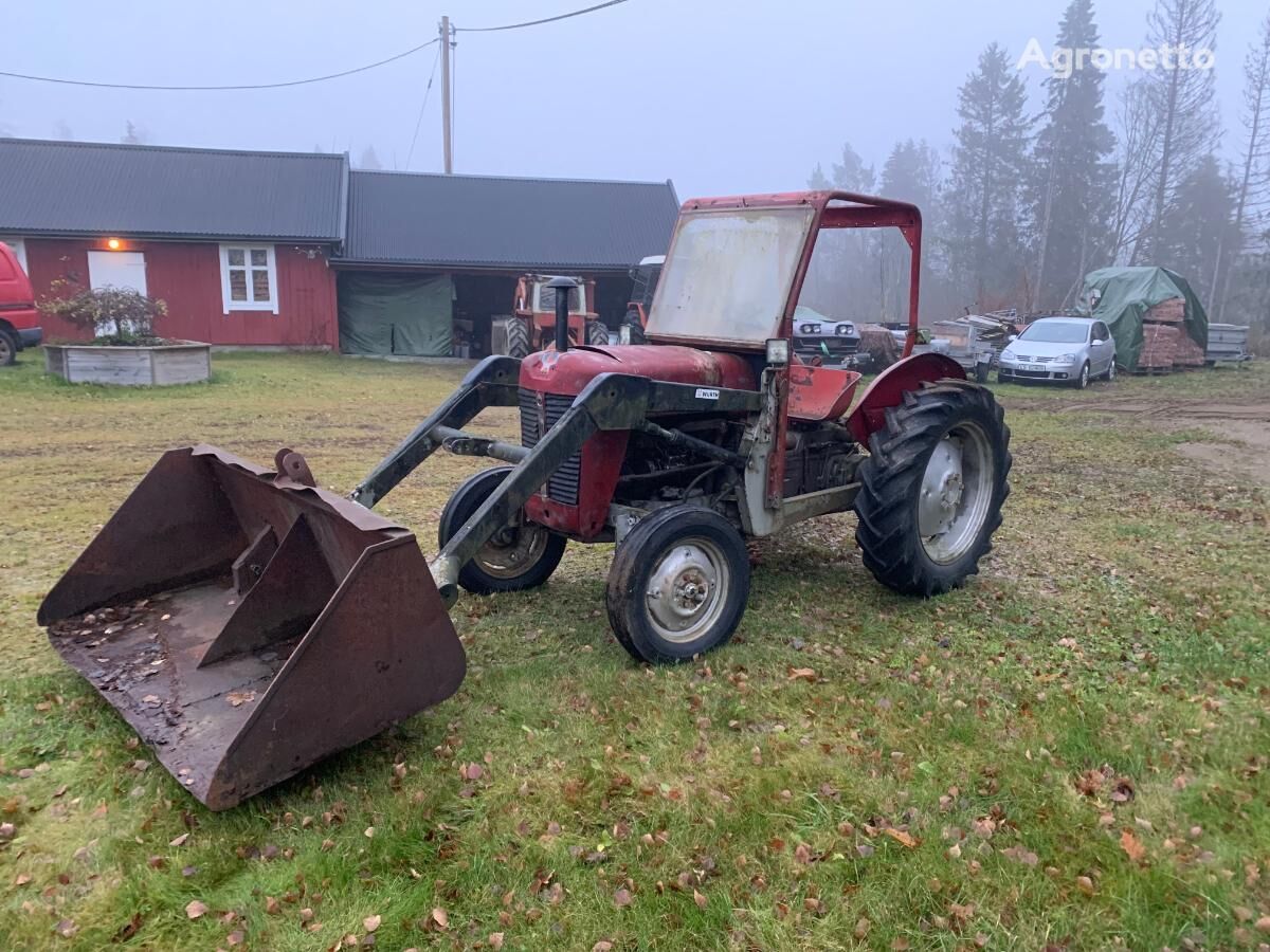 Prodaje se Massey Ferguson 25 traktor točkaš na aukciji