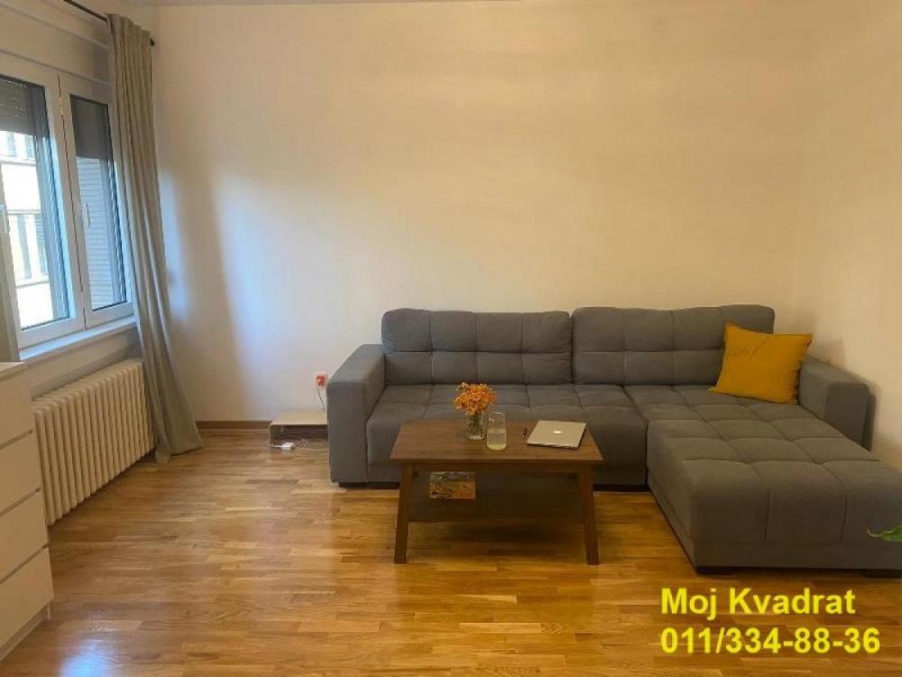 Dvoiposoban stan za izdavanje, 52m2, 650€