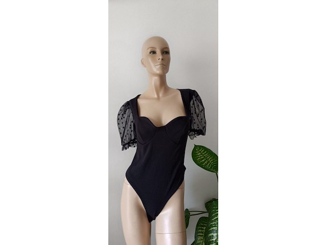 Boohoo elegantan crn bodi vel.42