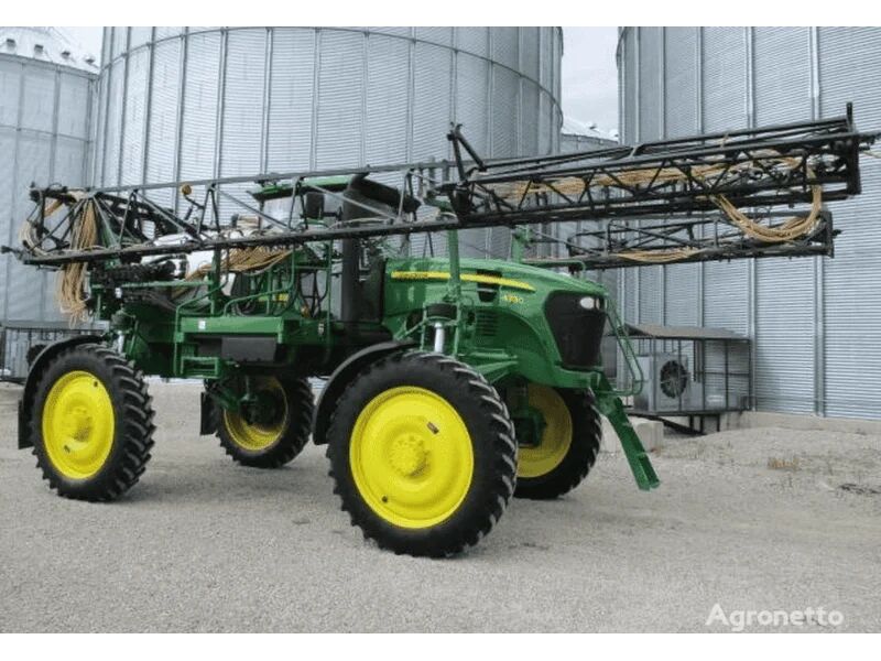 John Deere 4730 samohodna prskalica