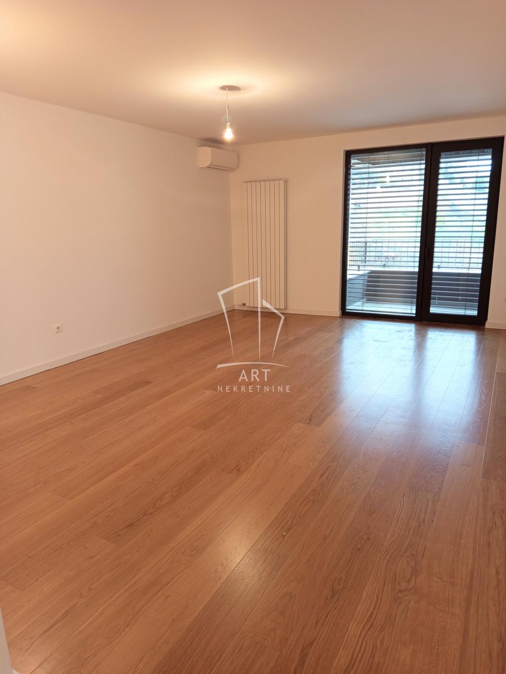 K District, 118m2, sa garažnim mestom ID#9420111 2.000 €