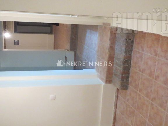 #48269, Izdavanje, Lokal, KNEZ MIHAILOVA, 600 EUR