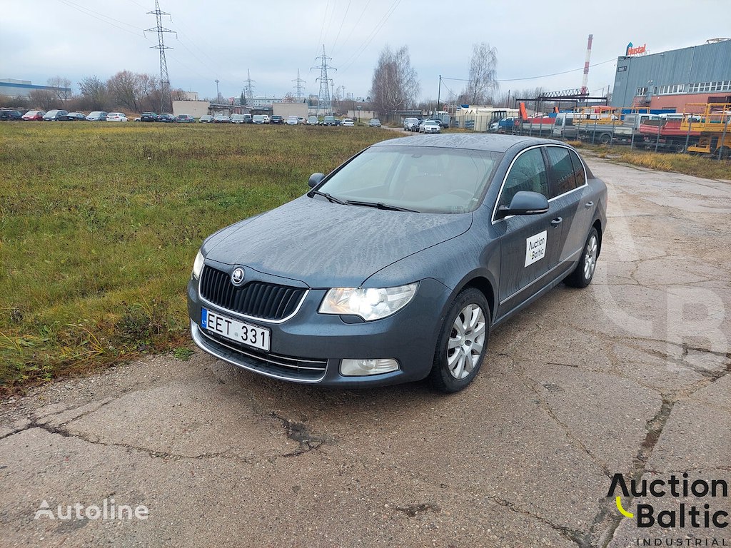 Prodaje se Škoda Superb sedan na aukciji