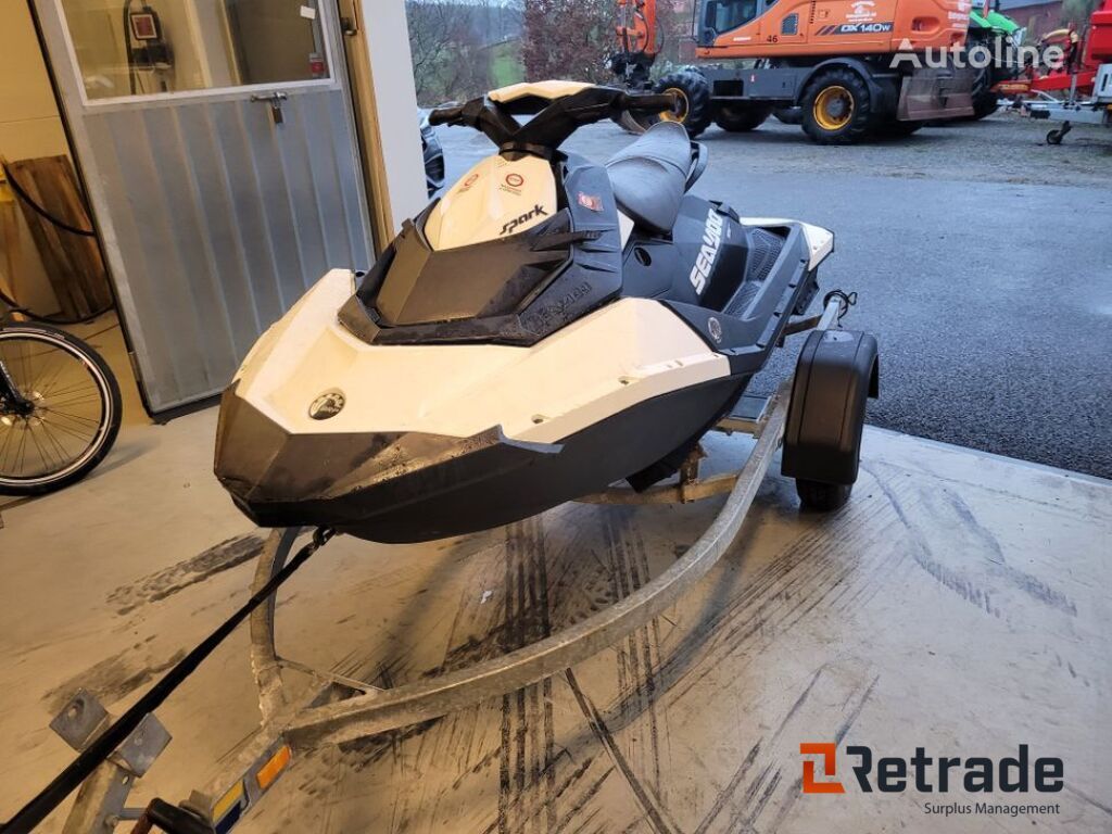 Prodaje se Sea-Doo Spark 60 Rotax jet ski na aukciji