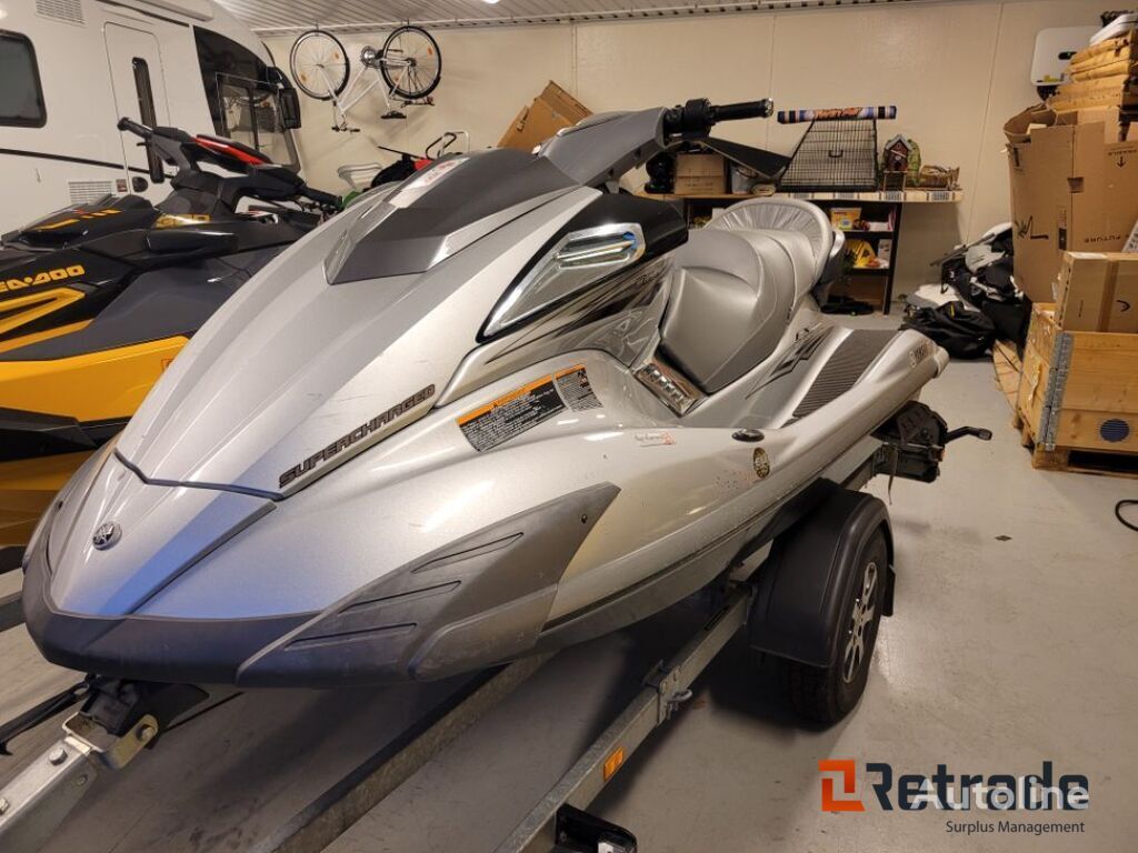 Prodaje se Yamaha FX CRUISER SHO jet ski na aukciji