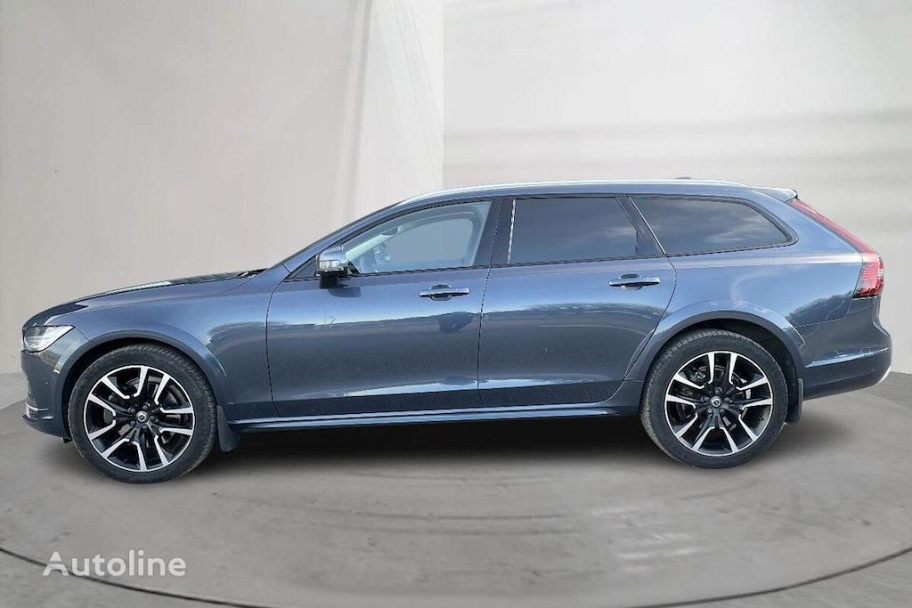 Prodaje se Volvo V90 Cross Country karavan na aukciji