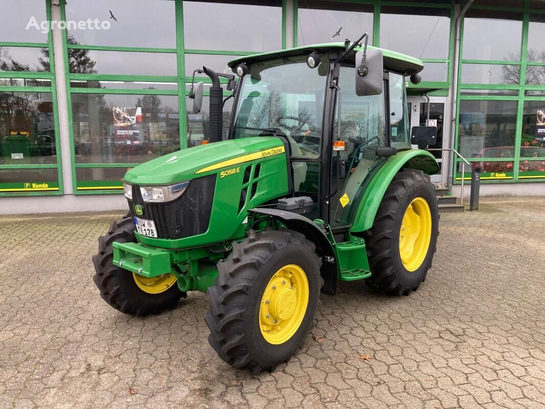 John Deere 5058E traktor točkaš