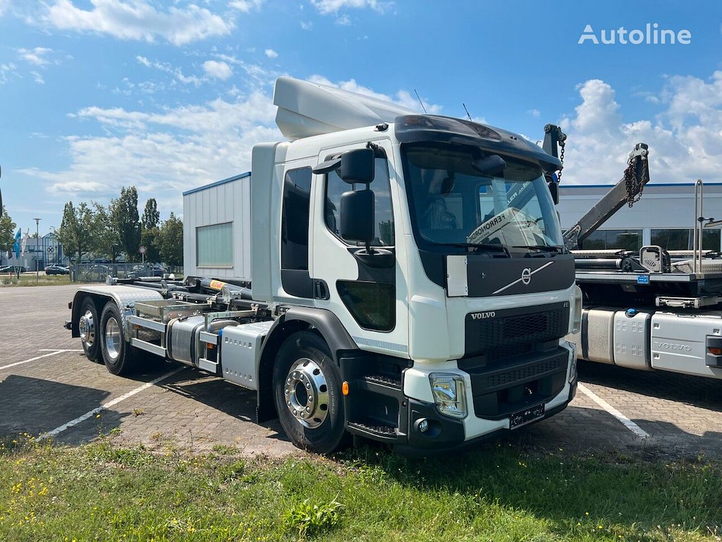 Volvo FE 320 kamion rol kiper