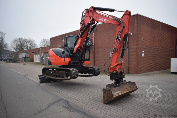 Mini bageri
Kubota KX 080-4 Verstellausleger KlimaSW MS08