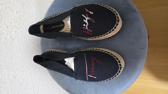 Nove Tommy Hilfiger espadrile