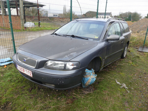 Prodaje se Volvo V70 Break karavan na aukciji