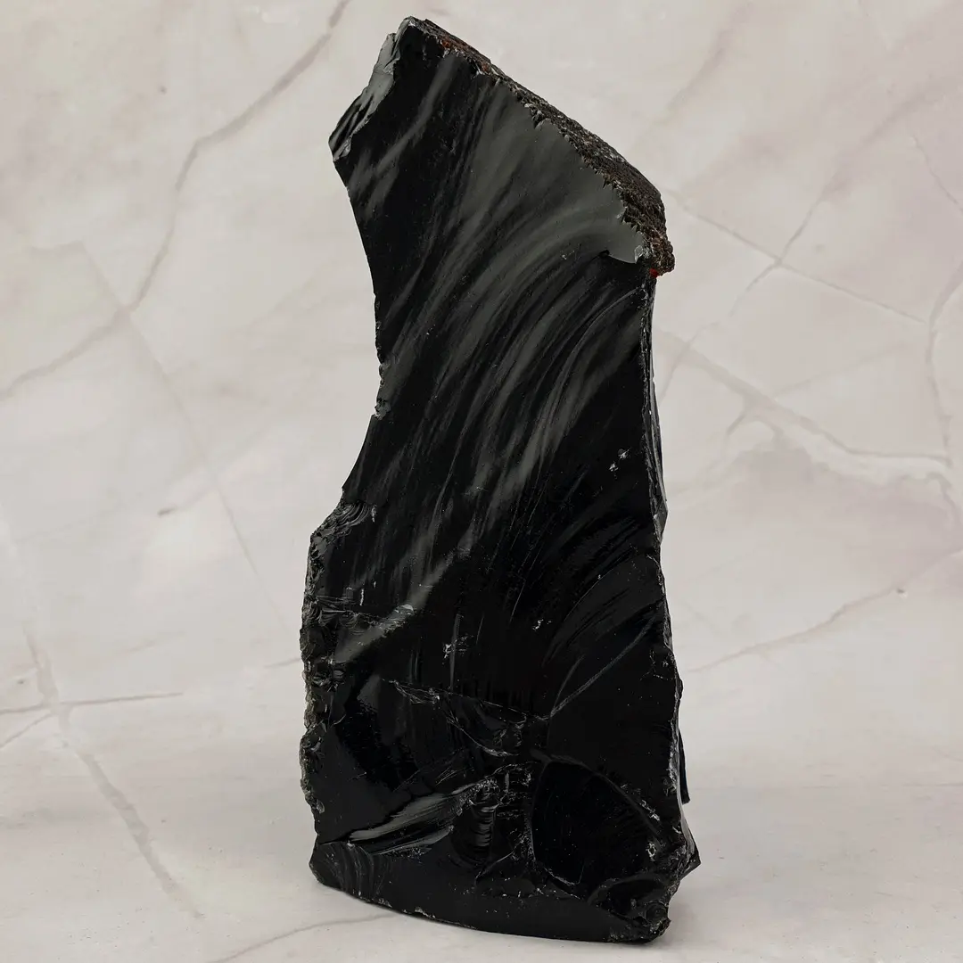 Obsidijan Sirovi sa Poliranim Dnom 1kg #11014P8