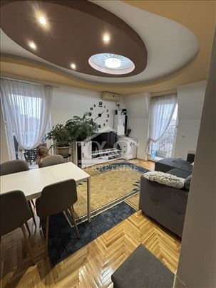 Kragujevac, Erdoglija, Stan, 5.0, 32,00m2