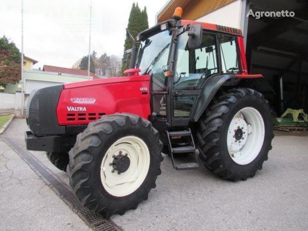 6850 hi tech traktor točkaš