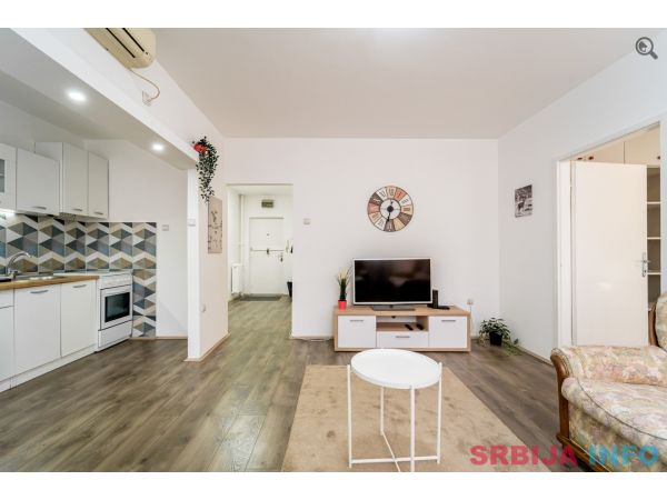 Trosoban Apartman Tadeu Beograd Centar