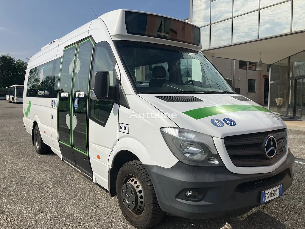 Prodaje se Mercedes-Benz Sprinter putnički minibus na aukciji