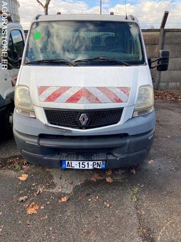 Prodaje se Renault MASCOTT 120 DXI - 54ANA1 kamion s ravnom platformom na aukciji